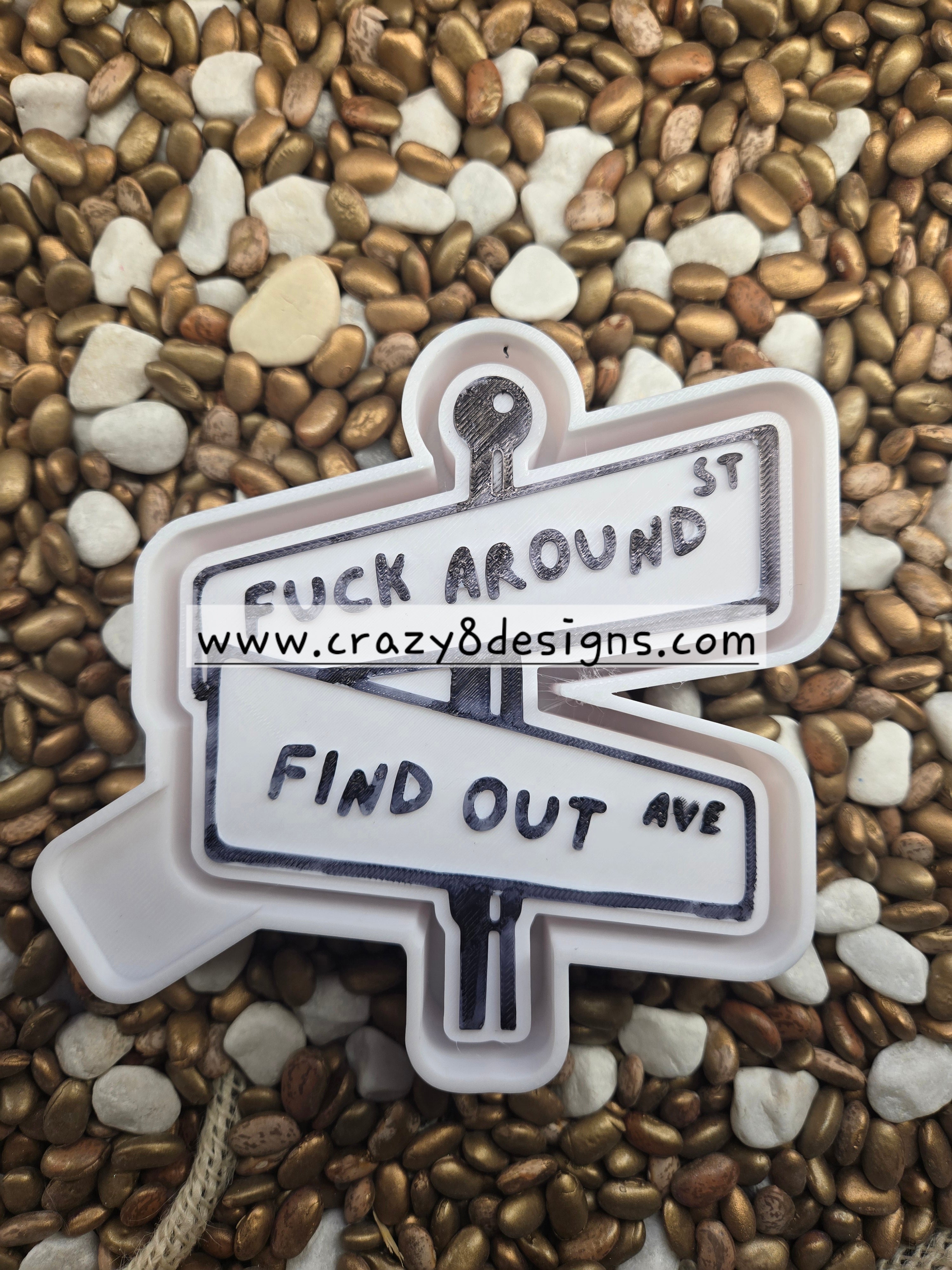 2149. Find Out Street Sign Freshie Mold – Crazy 8 Design